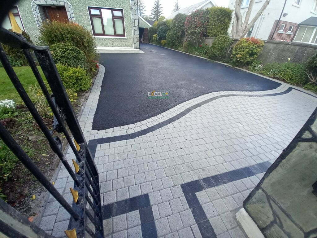 SMA Driveway with Granite Sett Apron and Border in Dunmanway, Co. Cork ...