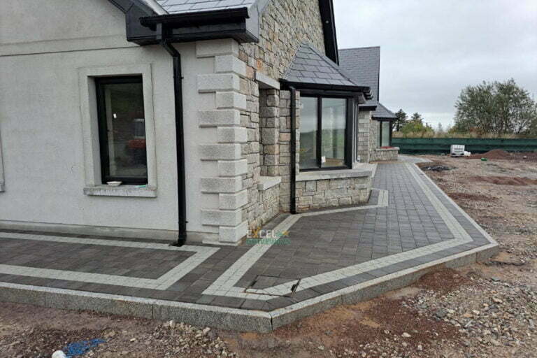 Driveway and Patio with Kilsaran Slate Paving and Lismore Granite Setts ...