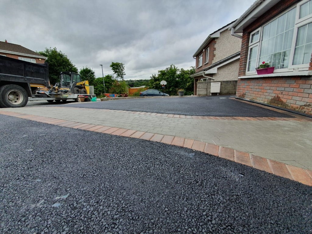SMA Driveway with a Cobble Set Driveway in Glanmire, Co. Cork - Excel ...